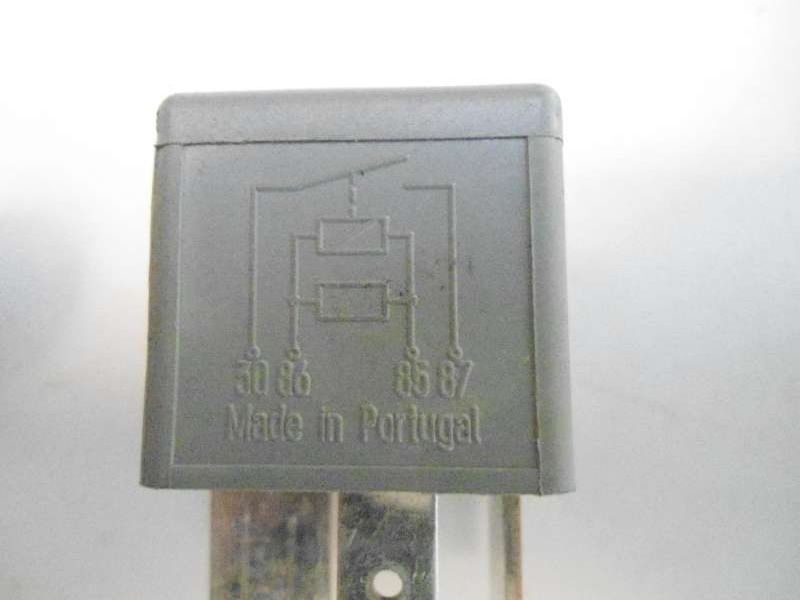 Relais X-Kontaktentlastung 370 VW PASSAT VARIANT (3B6) 1.9 TDI 4MOTION